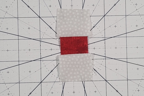 Courthouse Steps Quilt Block Pattern Tutorial Courthouse Steps Quilt Block Pattern Tutorial